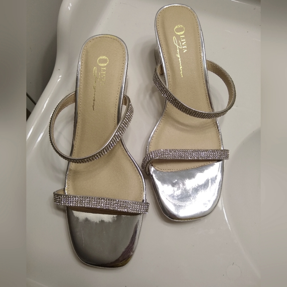Olivia Ferguson Silver Rhinestone Straps And Clear He Gem